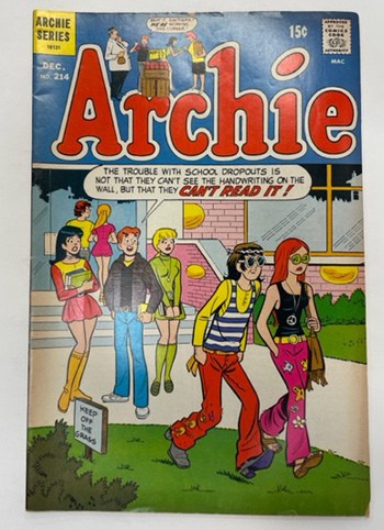 Archie Comics #214 - Vg+ - Comic Book Relief