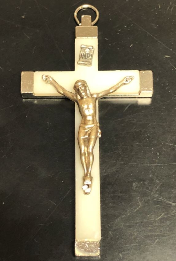 LUMINOUS 3" CRUCIFIX - Divine Mercy Gift Shop