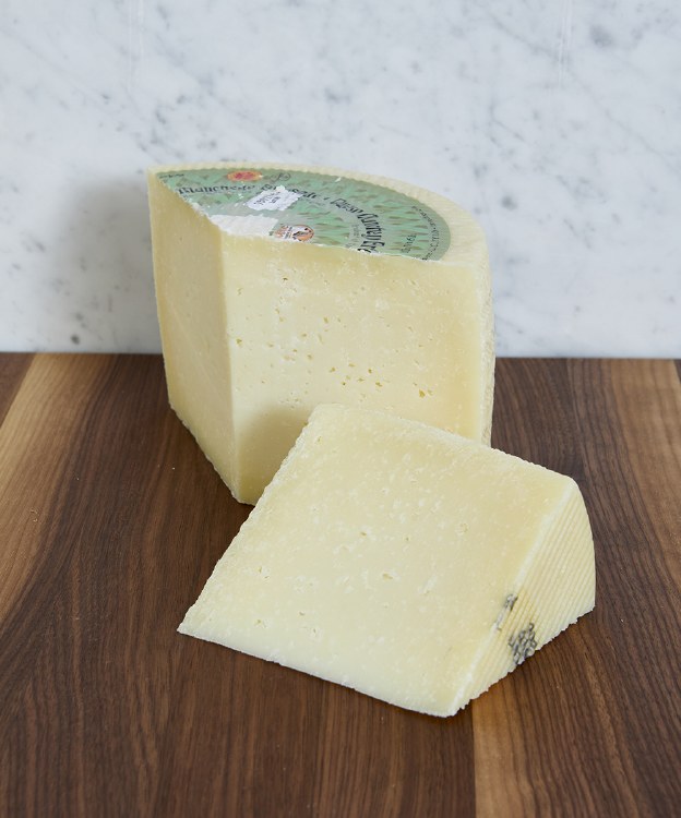 Manchego 4 Month DO - DeLAURENTI