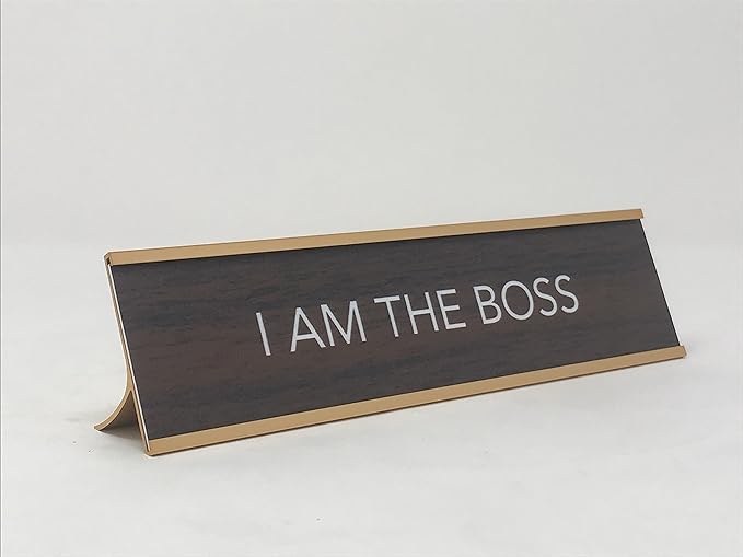 Name Tag I Am The Boss - Champion Party Supply