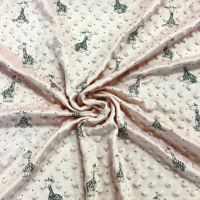 Dimple Fleece Dimple Giraffe P - WM Trimmings