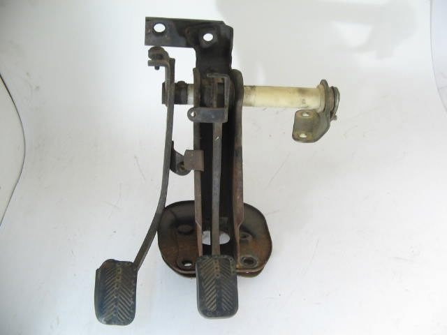 CLUTCH/BRAKE PEDAL ASSEMBLY - C. OBERT & CO.