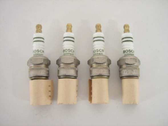 NON RESISTOR SPARK PLUG SET - C. OBERT & CO.