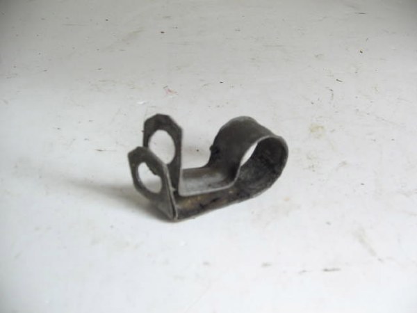 FUEL LINE CLIP - C. OBERT & CO.