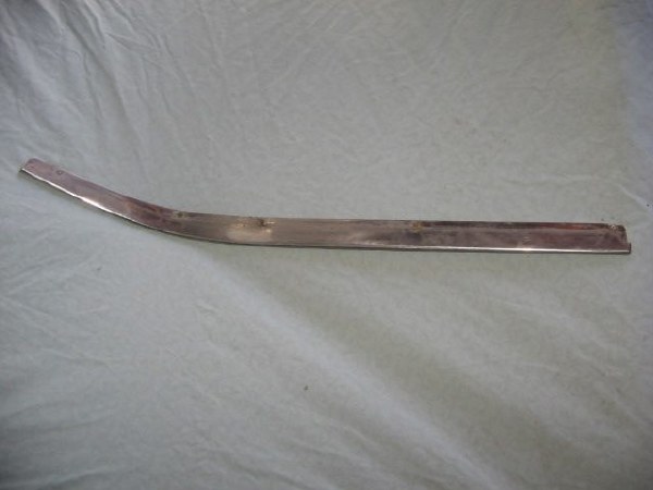 RIGHT 1/4 WINDOW LOWER TRIM - C. OBERT & CO.