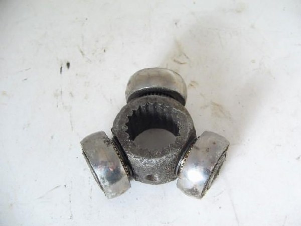 4-SPEED INNER CV TRIPOD JOINT - C. OBERT & CO.