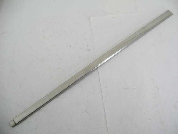 TRIM LOWER EDGE OF R TRUNK - C. OBERT & CO.